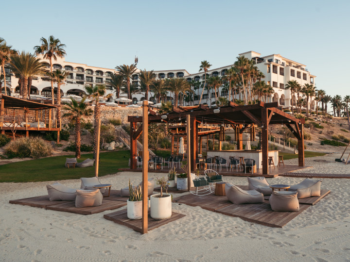 Enclave Beach Club | Hilton Los Cabos
